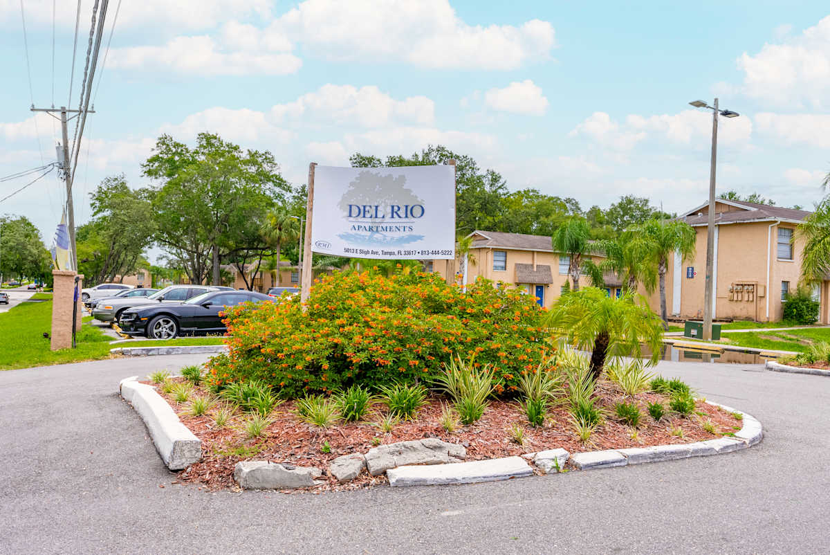 Photos and Video of Del Rio Apartment Homes in Tampa, FL