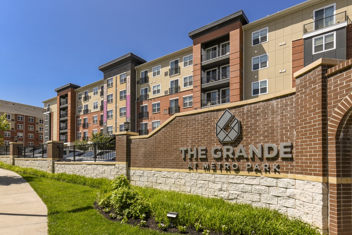 Photos and Video of The Grande at MetroPark in Iselin, NJ
