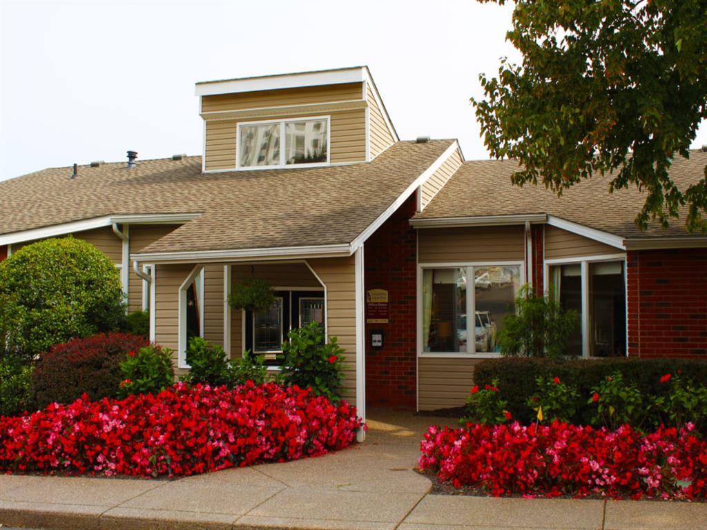 Apartments for Rent in Robinson, PA | Chestnut Ridge