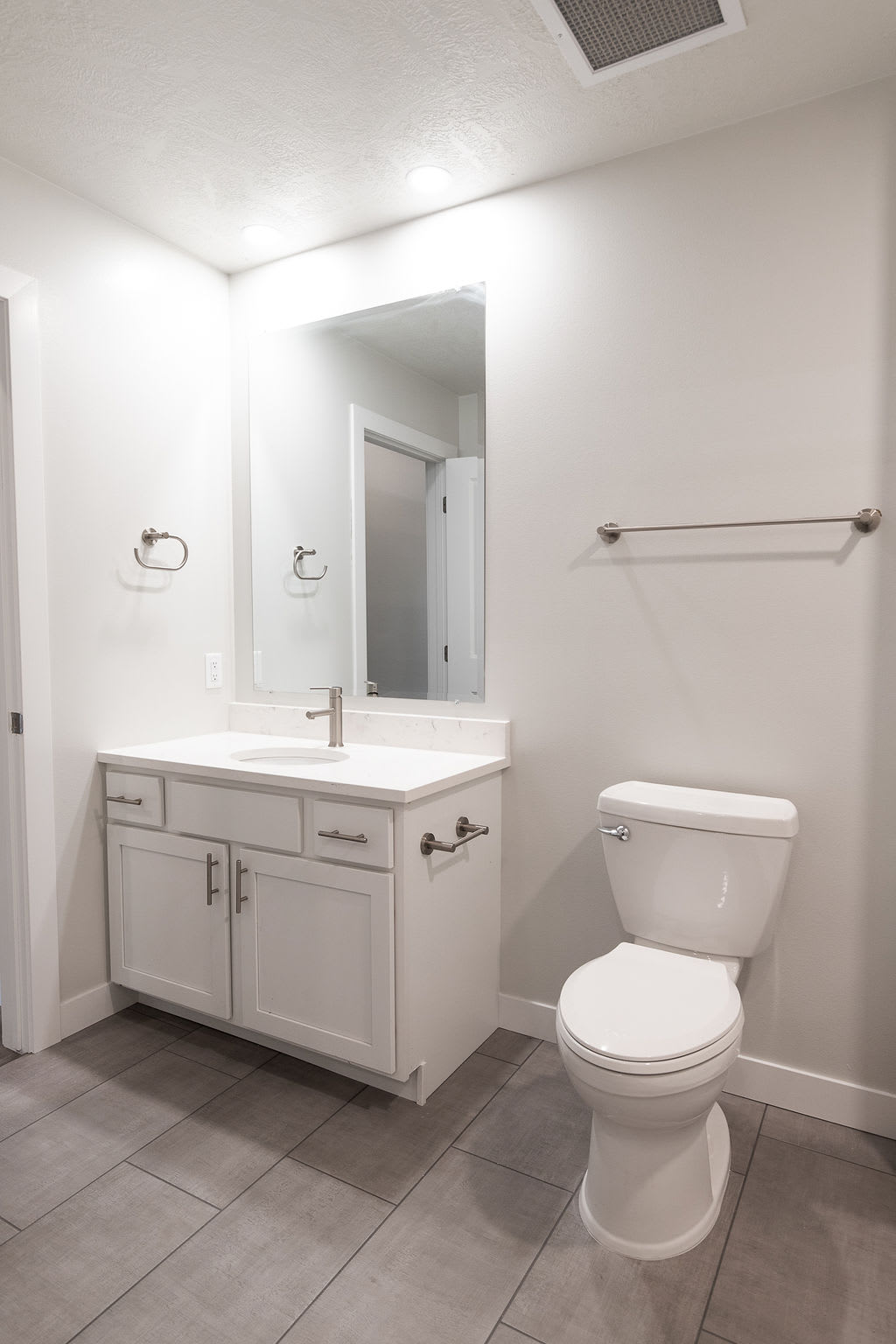 Photo Gallery | Shriver Square Apartments Sioux Falls, SD