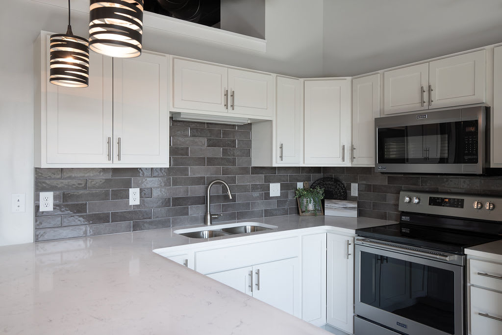Photo Gallery | Shriver Square Apartments Sioux Falls, SD