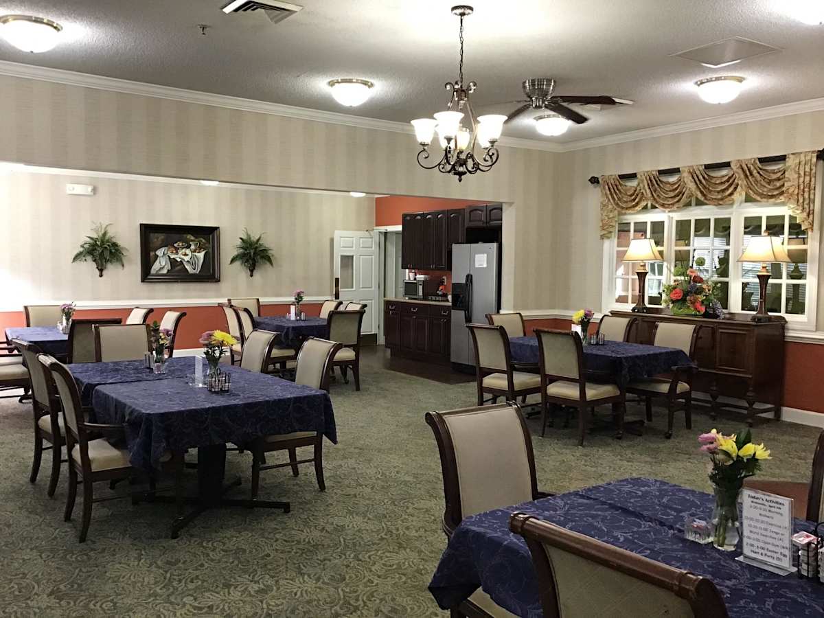 Memory Care in Greenville, NC | Spring Arbor of Greenville