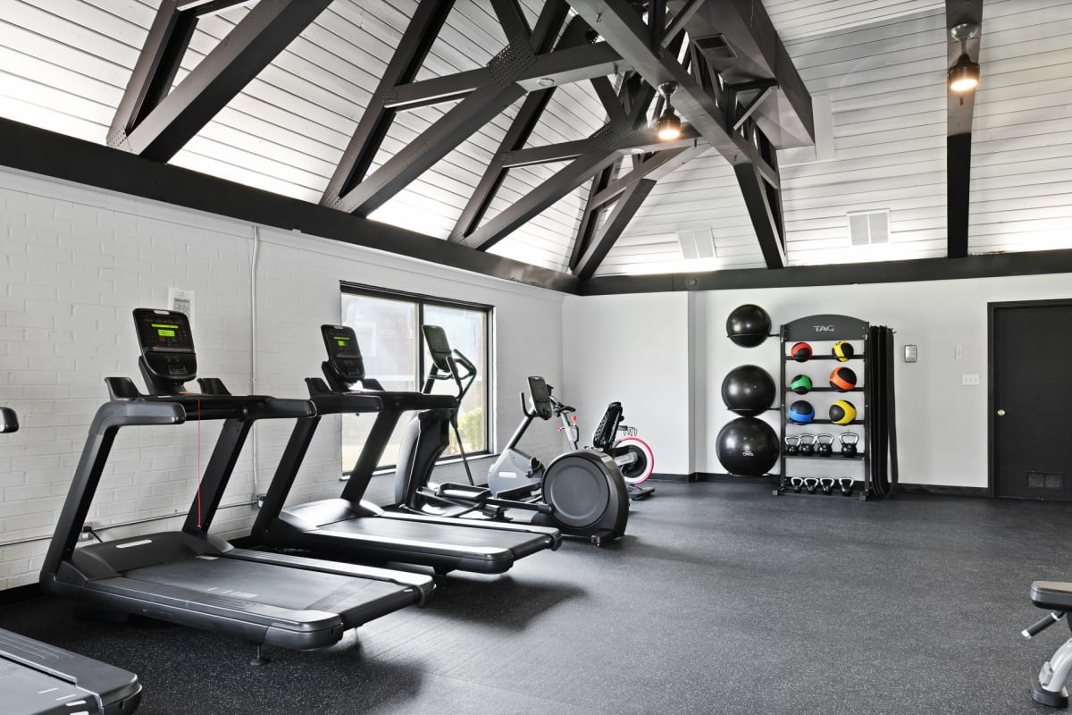 Apartments for Rent in West Chicago | Aspen Ridge | Photos