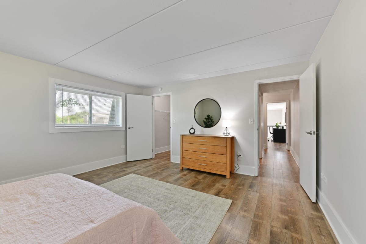 Apartments for Rent in St. Charles, IL | Fox Run Apartments