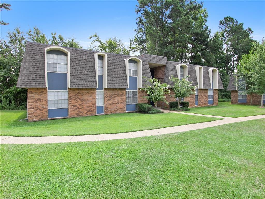 Photos and Video of Oak Manor Apartment Homes in Meridian, MS