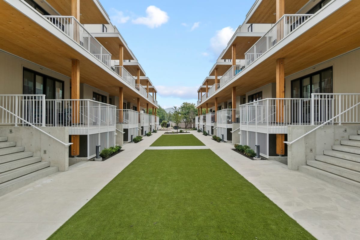 Townhome Photos and Video of Ledge on Lakeshore in Kelowna, BC