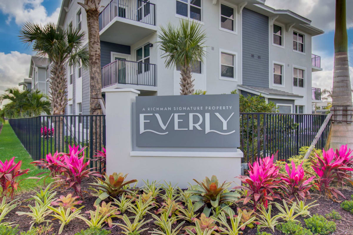 Photos of Everly | Luxury Apartments in Naples, FL