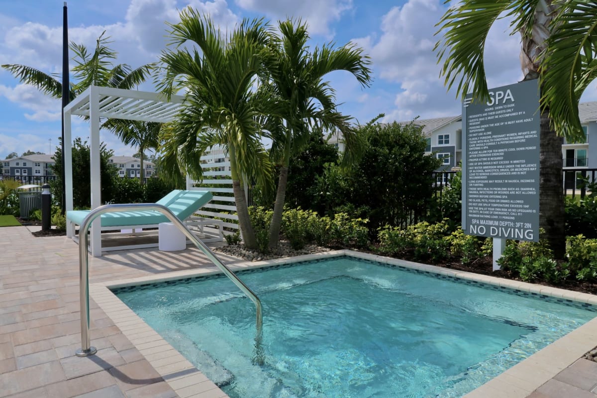 Photos of Everly | Luxury Apartments in Naples, FL
