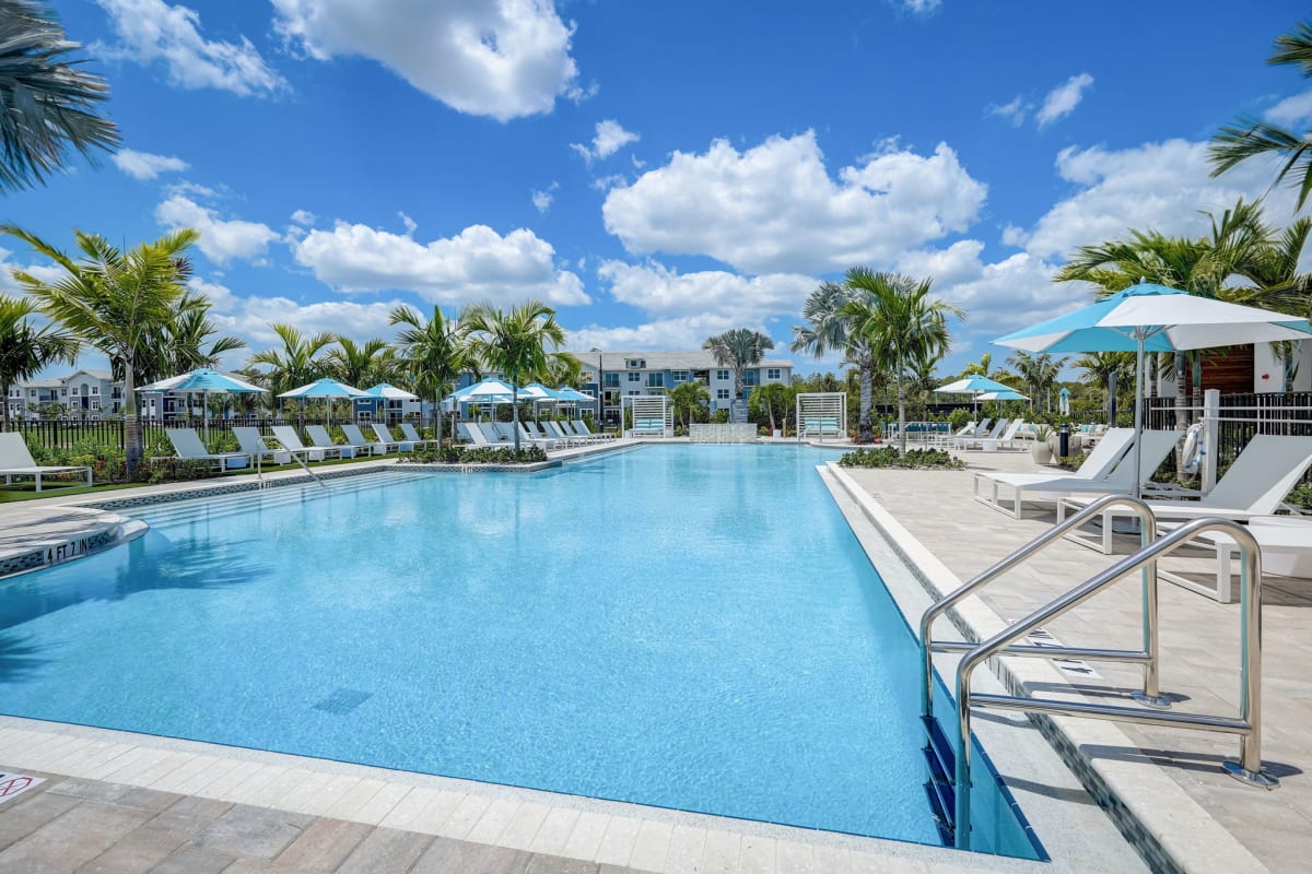 Photos of Everly | Luxury Apartments in Naples, FL