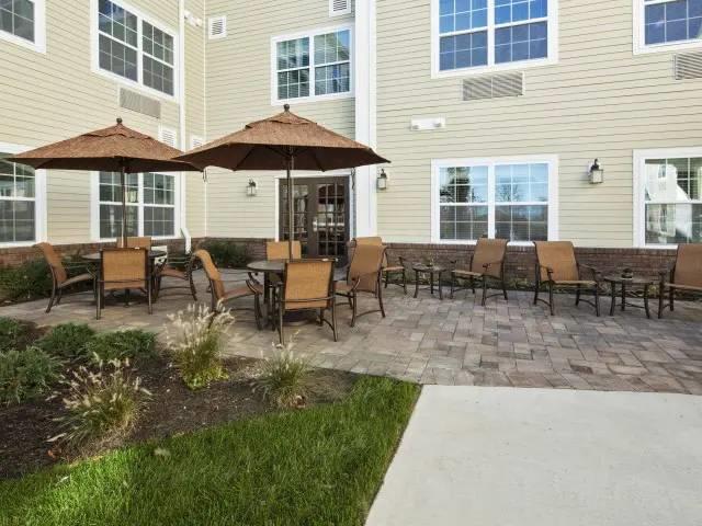 Photo Gallery | Wayside Oaks in Tinton Falls, NJ