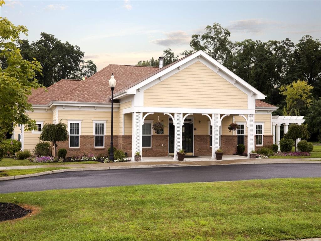 Photo Gallery | Spring Manor Senior Apartments