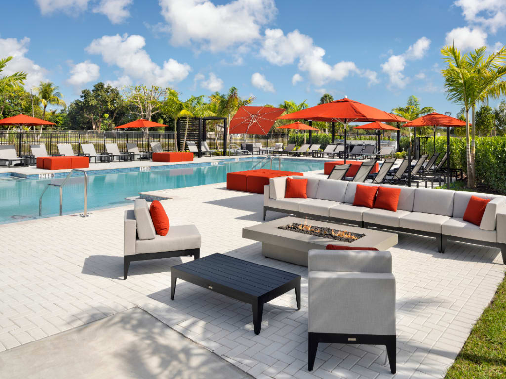 Photos of Vista Sur Luxury Apartments | Homestead, FL
