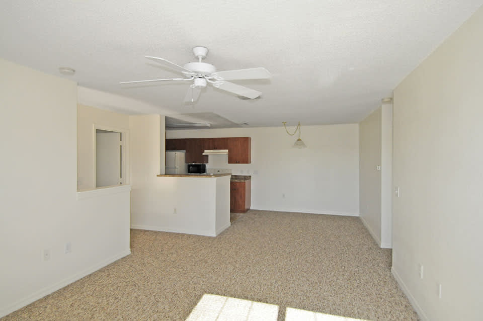 Photo Gallery | Royal Palm Key Affordable Apartments