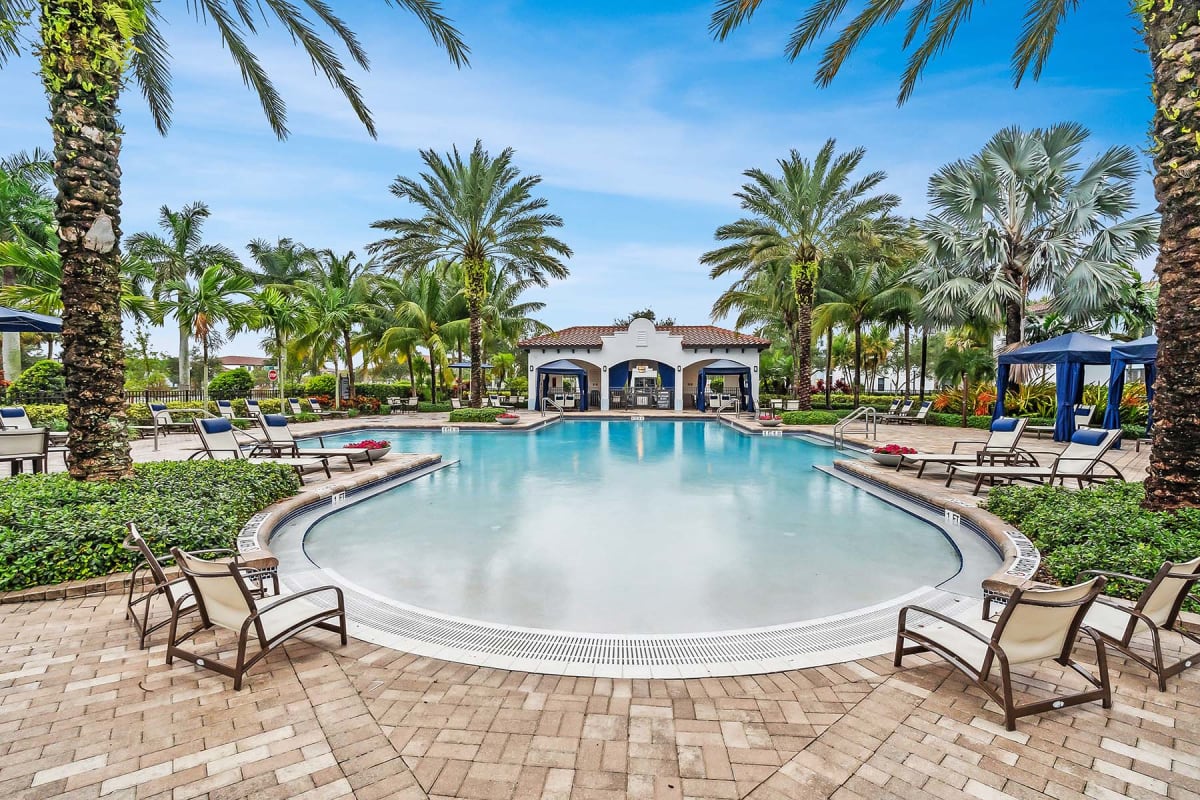 Apartments in Jupiter FL | Barcelona Jupiter Apartments