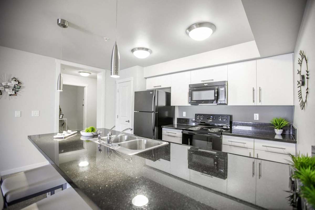 Property details for Deveraux Heights from Deveraux Apartment Communities