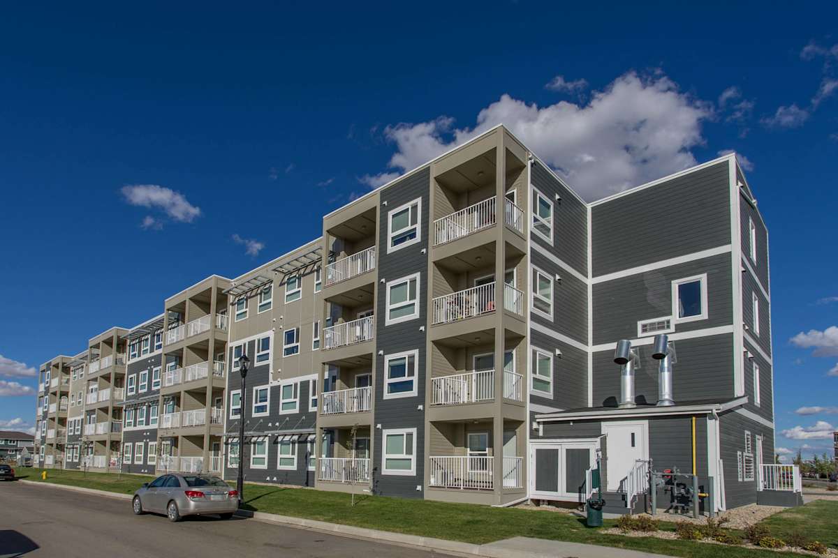 Property details for Harbour View Estates from Deveraux Apartment ...