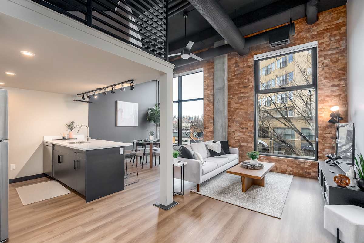 Property details for Raymond Block from Deveraux Apartment Communities