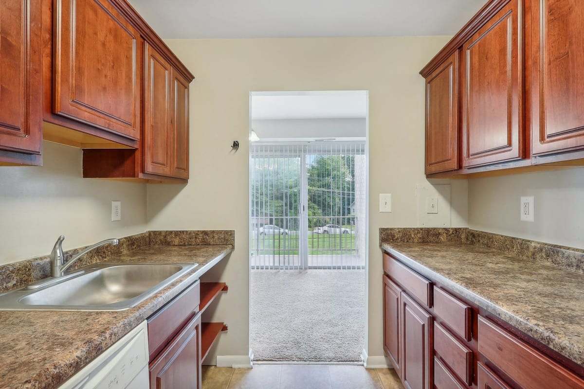 Suitland, MD Apartments for Rent | Andrews Ridge
