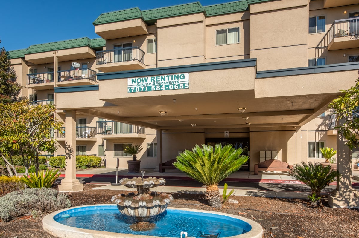 Senior Apartments in Rohnert Park | Altamont Apartments | Photo Gallery