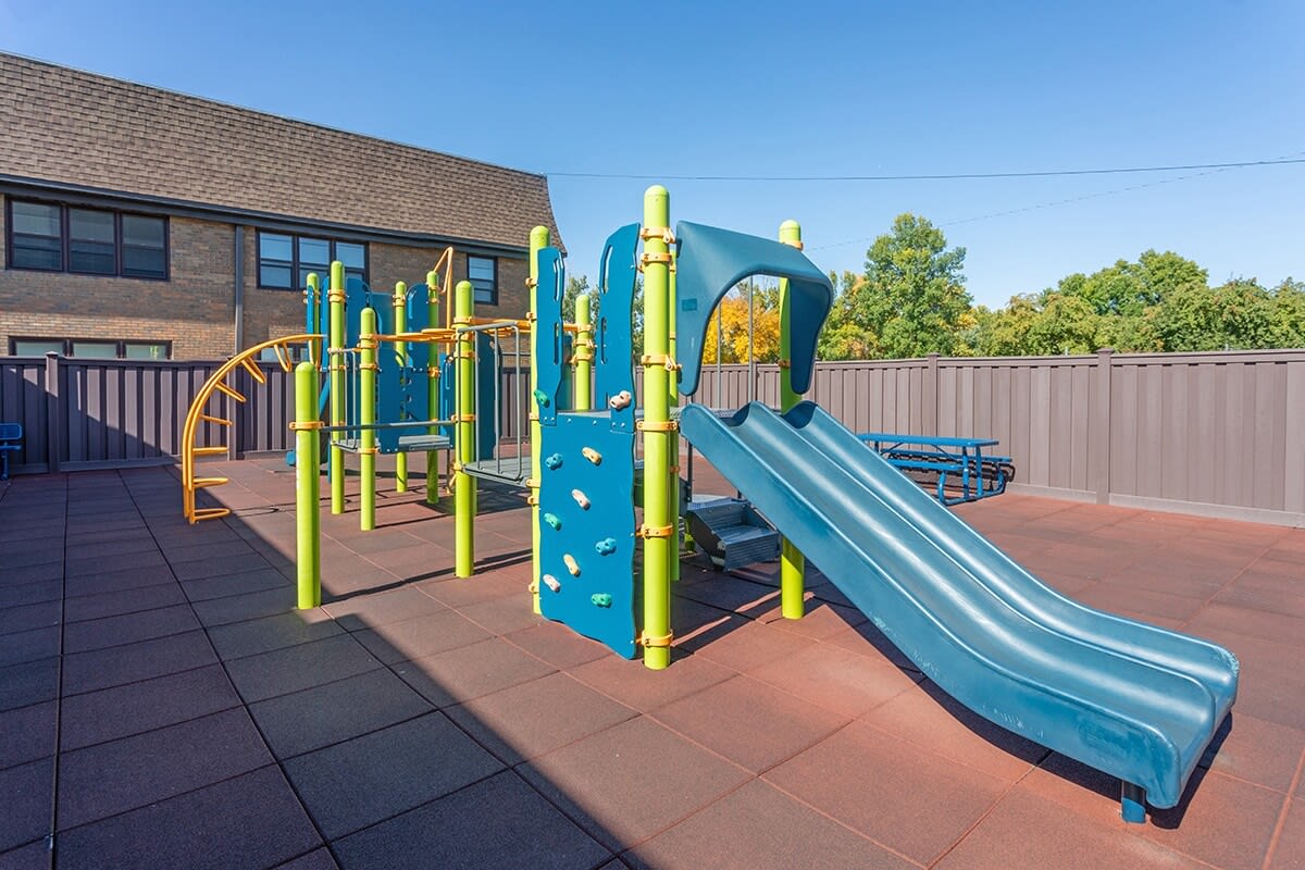 Photos and Video of Chateau Apartment Homes in Minot, ND
