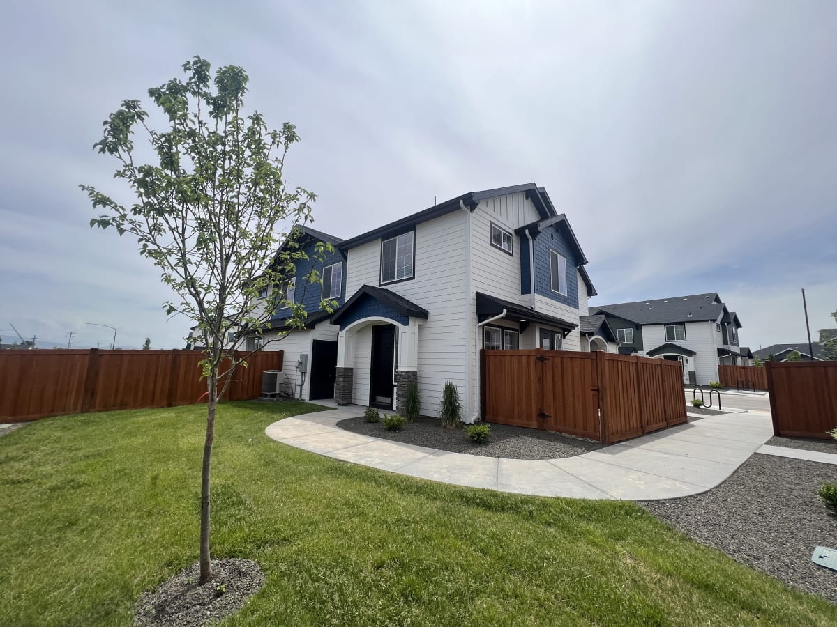 Apartments for Rent in Boise | Alante Homes at Lake Hazel