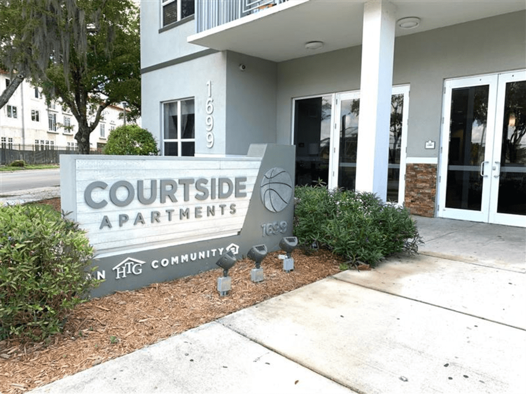 Photos and Video of Courtside Apartments in Miami, FL