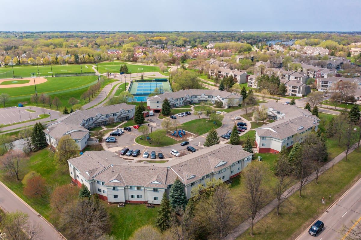 Photos and Video of Lakeview Commons in Plymouth, MN