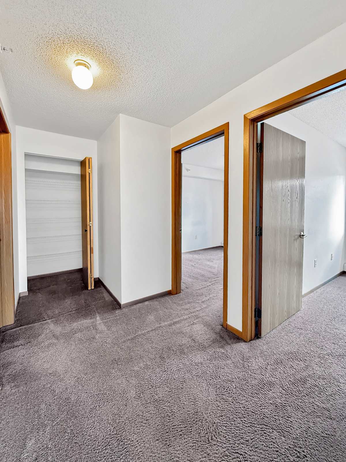 Photos and Video of Crown Ridge Apartments in Minnetonka, MN