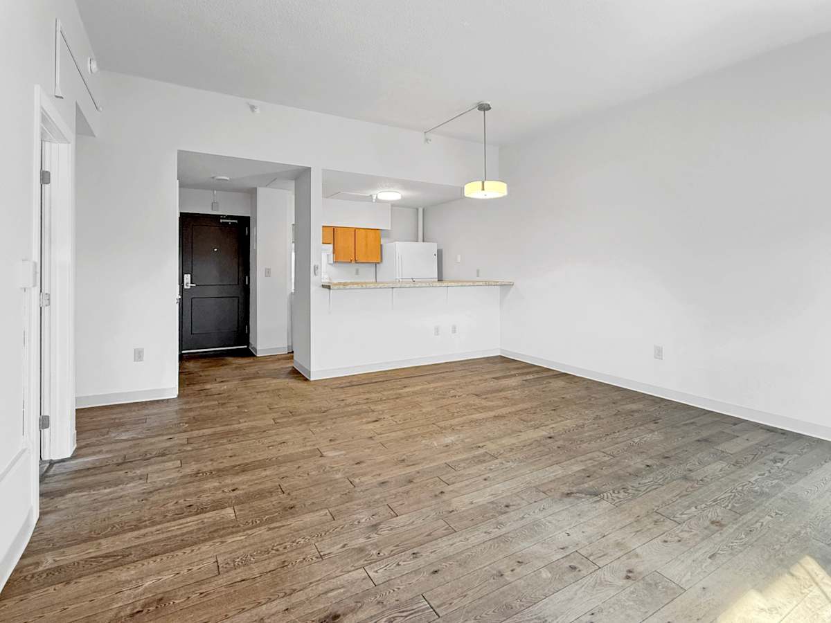 Photos and Video of Stonehouse Square Apartments in Minneapolis, MN