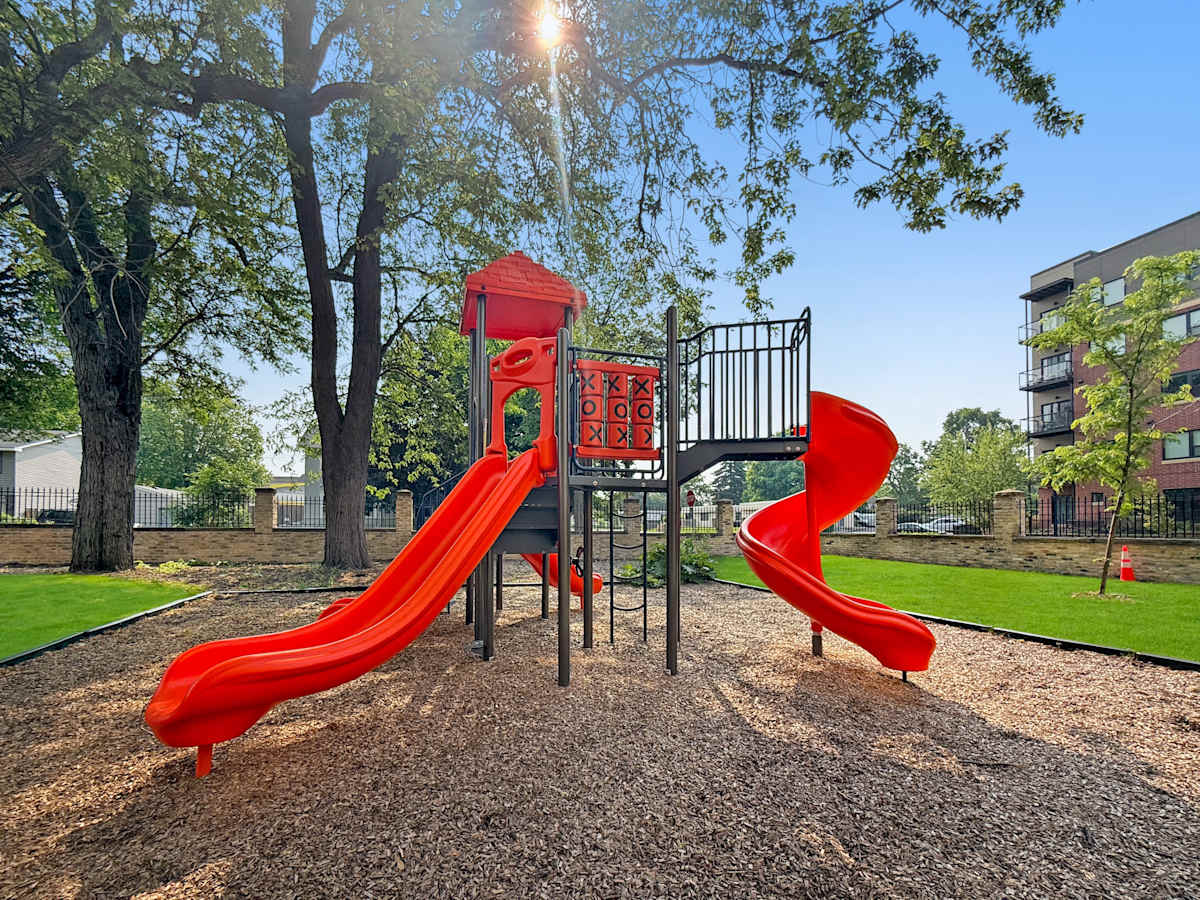 Photos and Video of Stonehouse Square Apartments in Minneapolis, MN