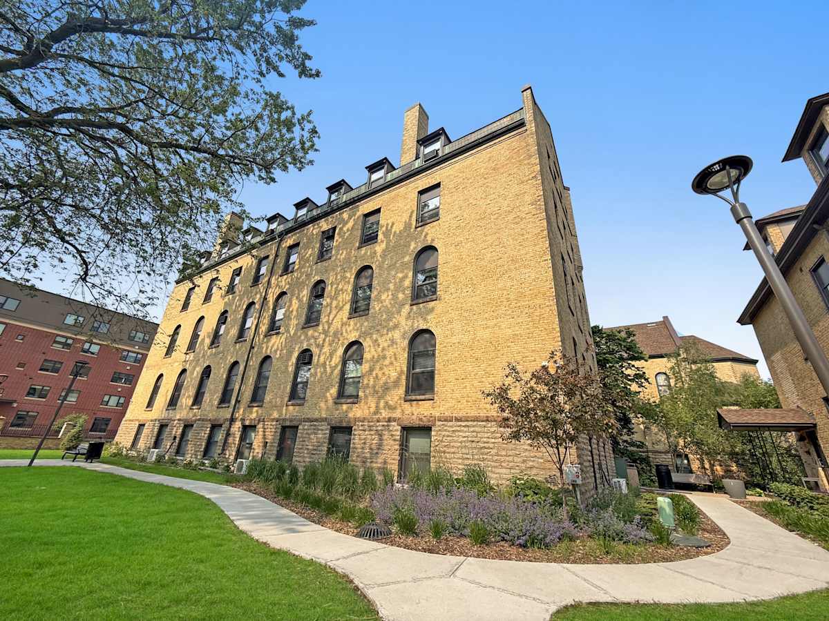 Photos and Video of Stonehouse Square Apartments in Minneapolis, MN