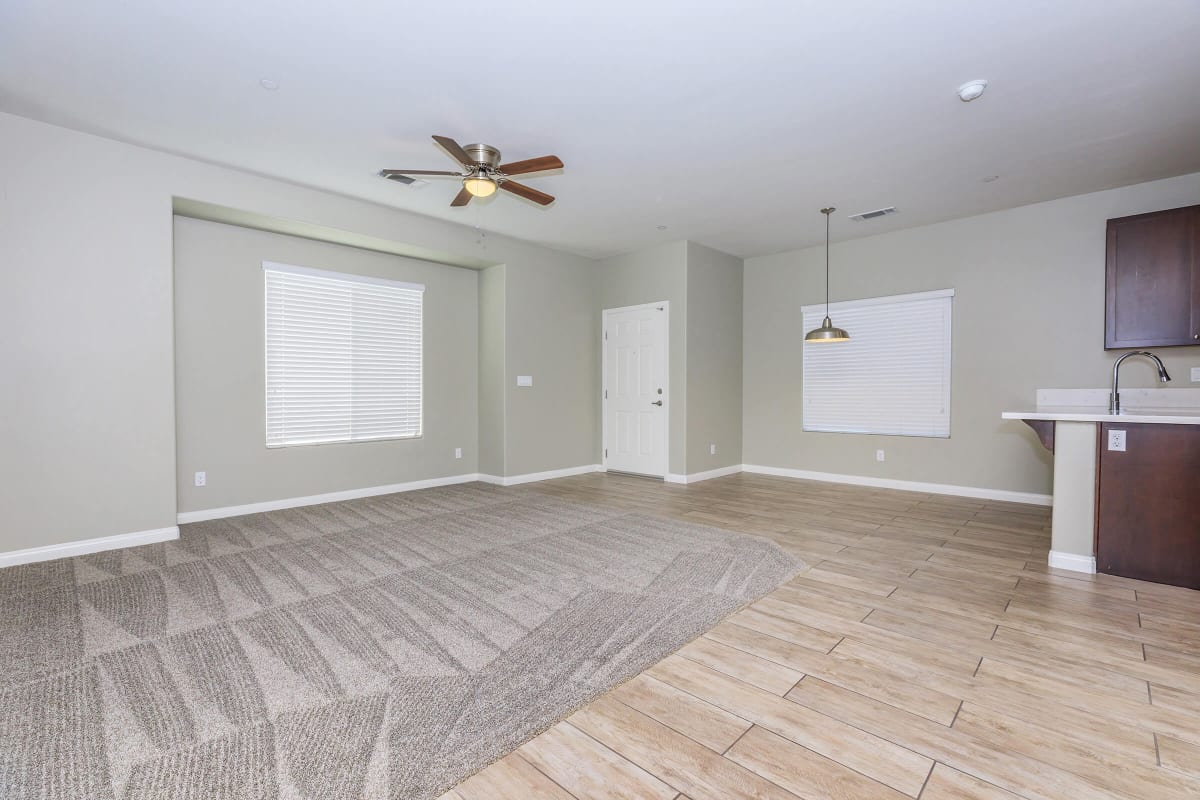 Photos and Video of Mira Sol Gardens Rental Homes in Bakersfield, CA