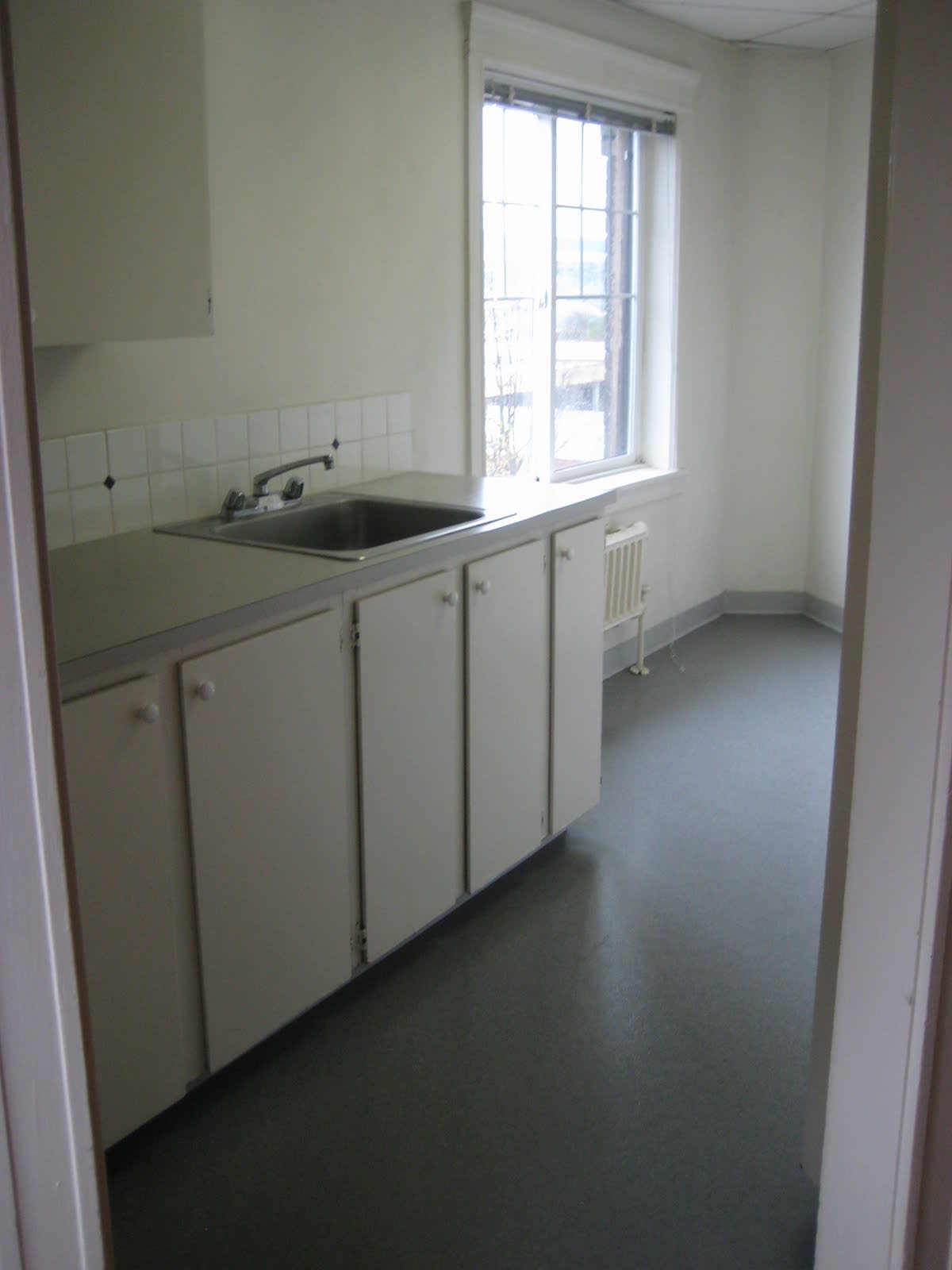 Photos and Video of Paramount Apartments in Portland, OR