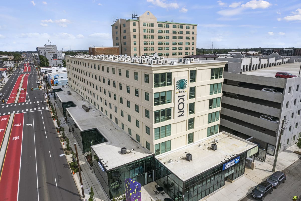 Luxury Apartments for Rent in Richmond, VA | The Icon | Photos