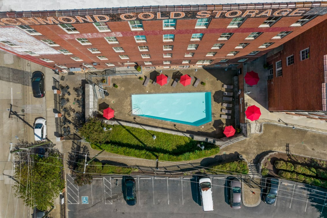 Photos and Video of Atrium Lofts at Cold Storage Apartments in Richmond, VA