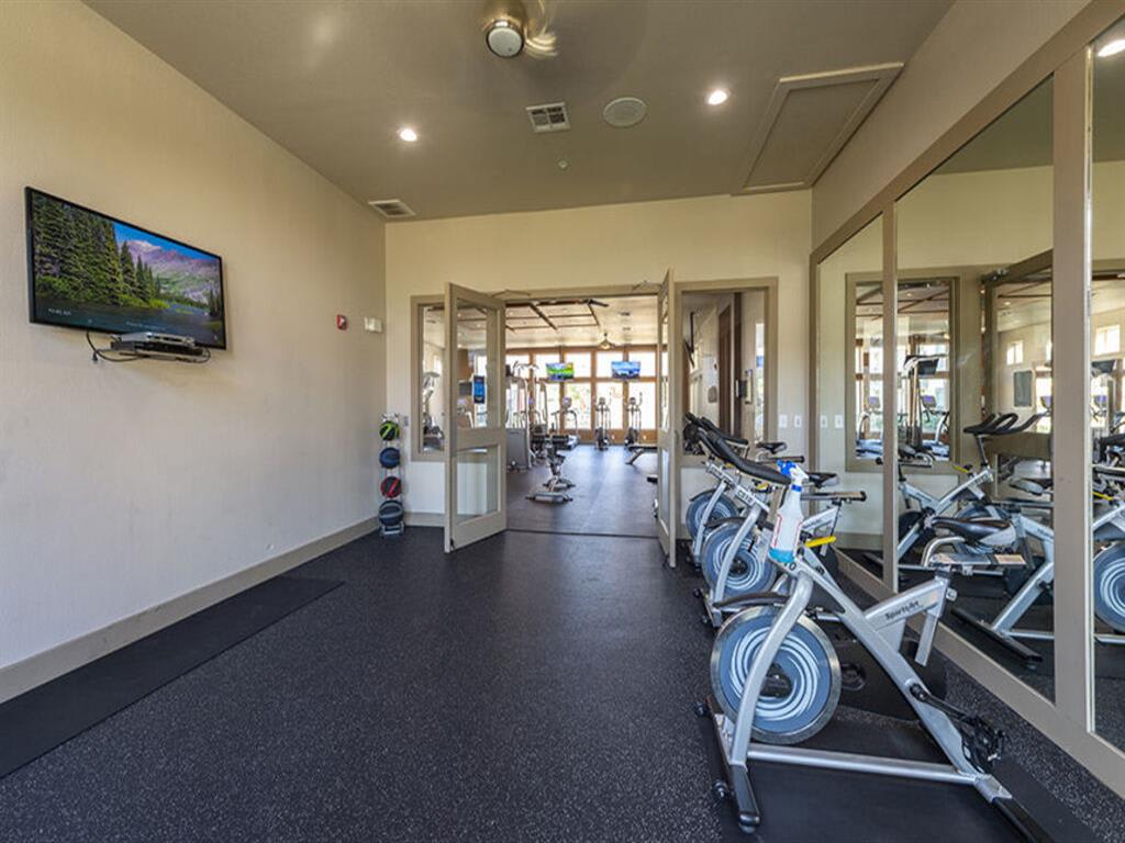 Apartments for Rent in Pearland, TX | Retreat at Shadow Creek Ranch