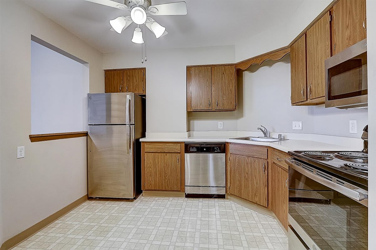 Photos and Video of Hawthorne Terrace Apartments in Wauwatosa, WI