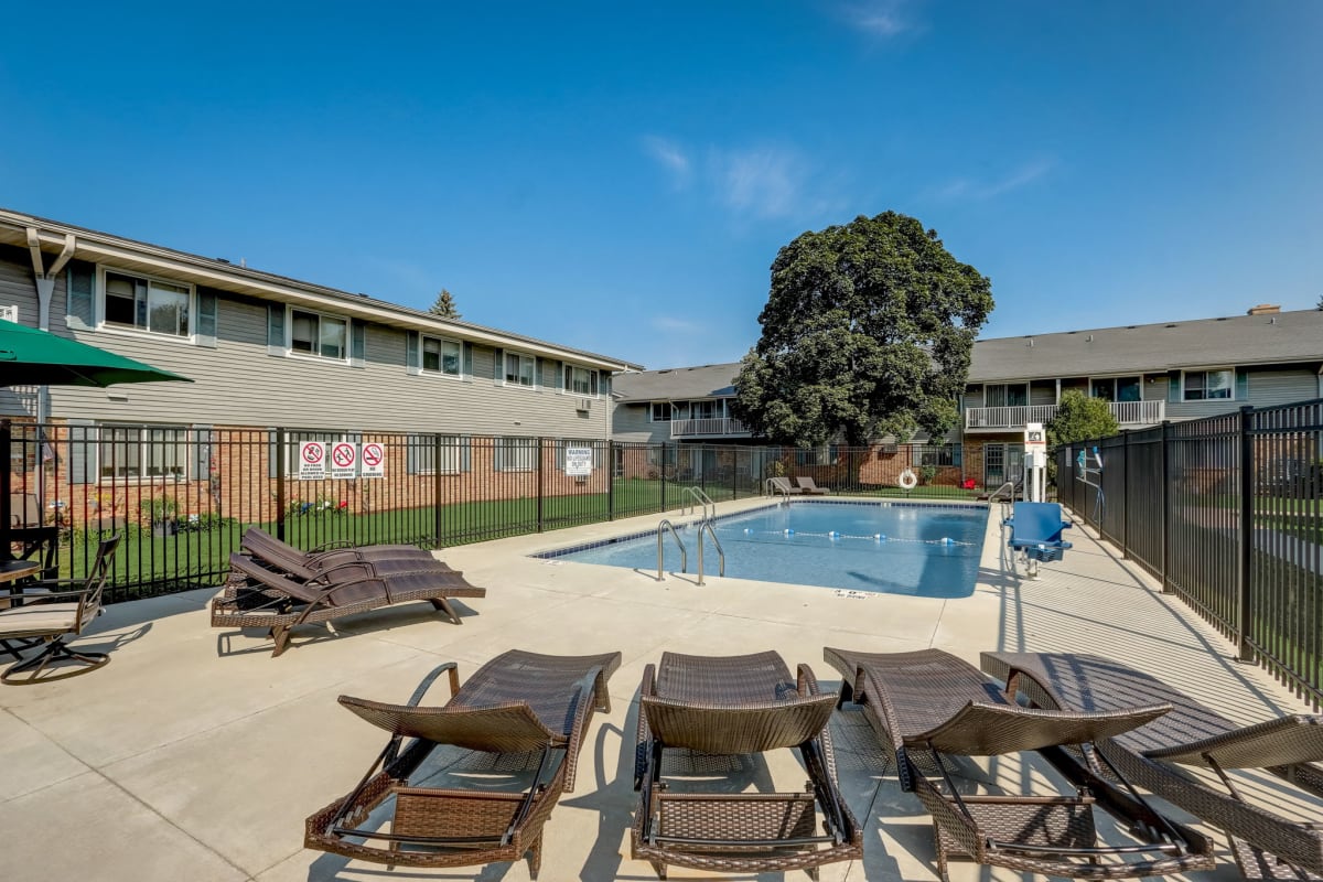 Photos and Video of Douglas Terrace Apartments in Racine, WI