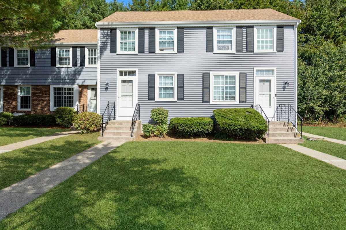 Townhouse for Rent in Ellington, CT | Arbor Commons | Photos