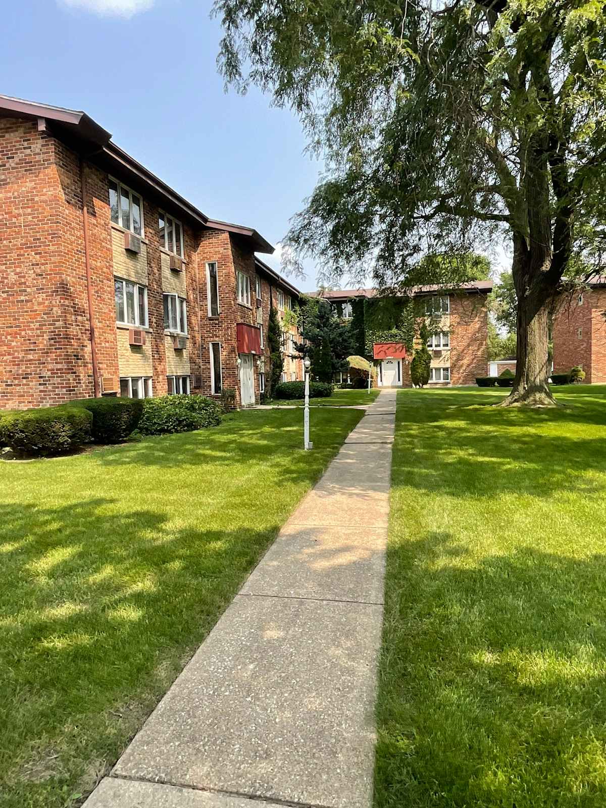 The Countryside in Countryside, IL | Property Details