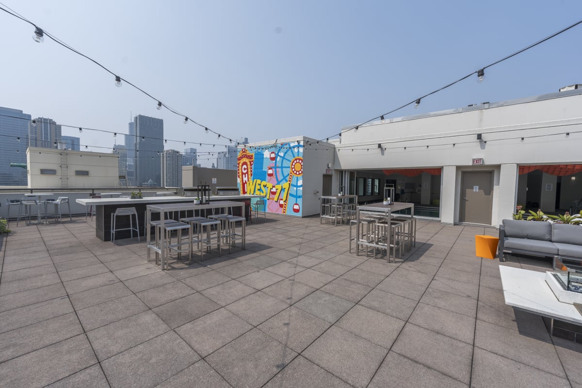 Apartments in River North, Chicago | West 77