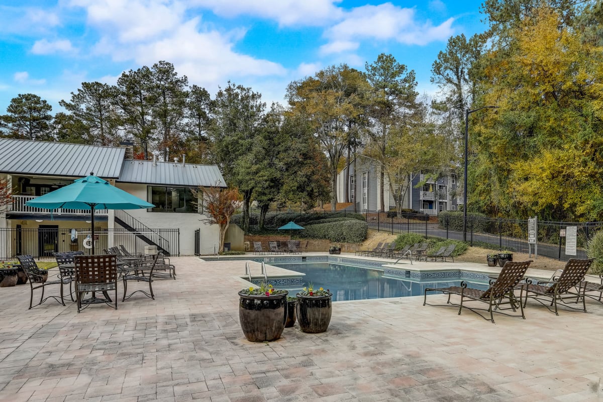 Photos of Veridian Apts at 1800 Windridge Dr, Sandy Springs GA 30350.