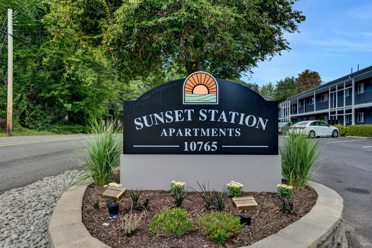 Photos and Video of Sunset Station Apartments in Portland, OR