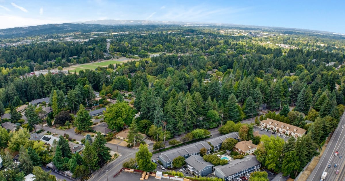 Photos and Video of Sunset Station Apartments in Portland, OR