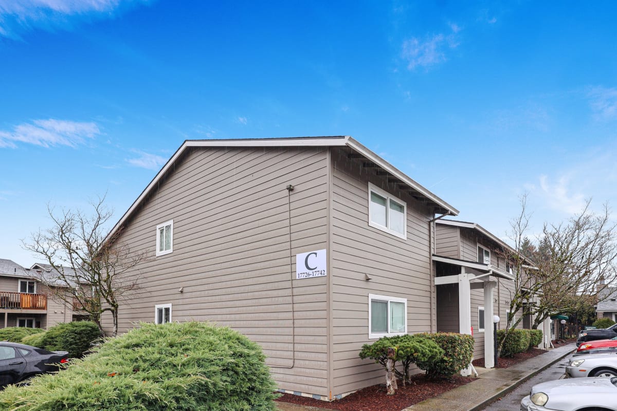 Photos and Video of Applegate Apartments in Portland, OR
