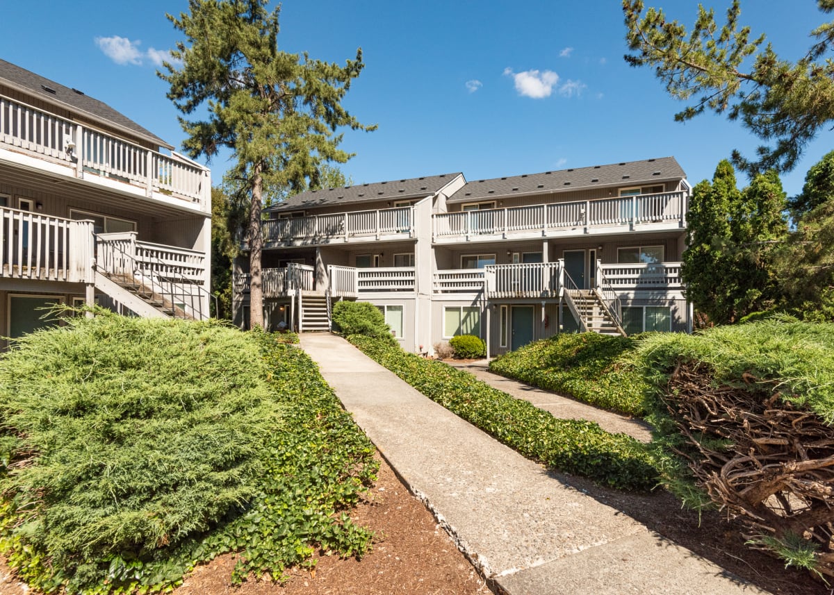 Hallmark Apartments and Townhomes Tigard Oregon Photo Gallery