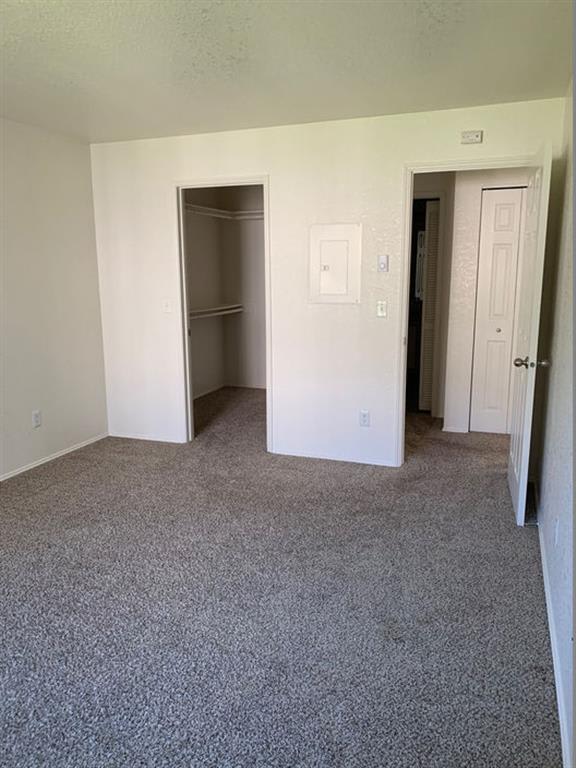 Photos and Video of Hampton Ridge Apartments in Tigard, OR