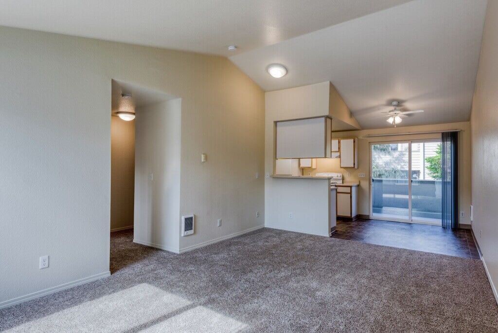 Photos and Video of Willamette Falls Court Apartments in Oregon City, OR