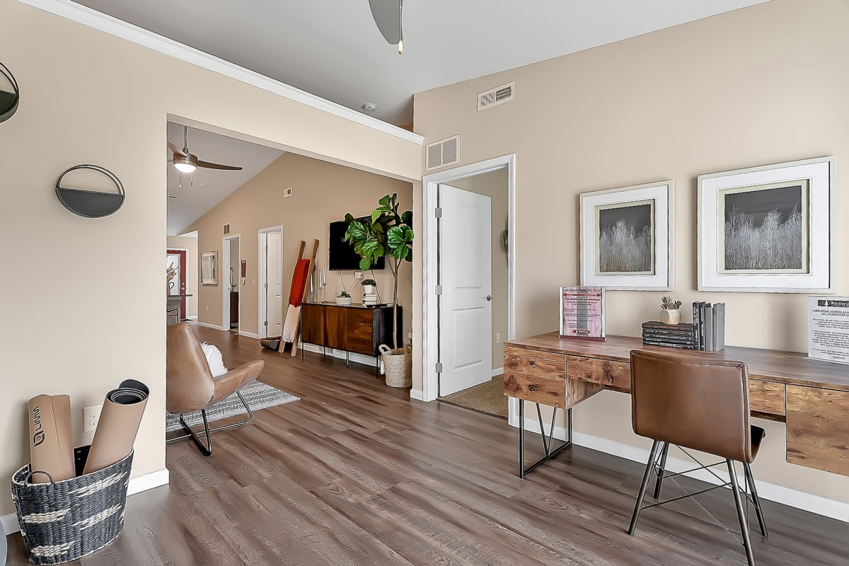 Fort Wayne Indiana Redwood Fort Wayne Wallen Road Apartment Rentals ...