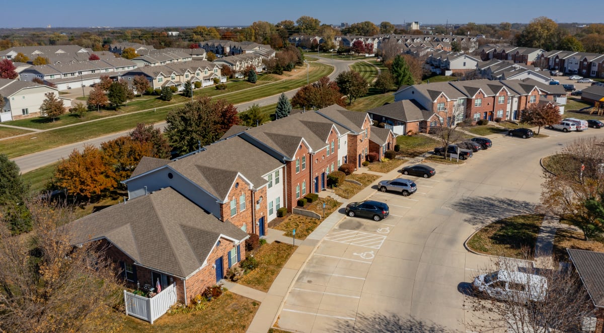Photos and Video of Maple Grove Villas in West Des Moines, IA